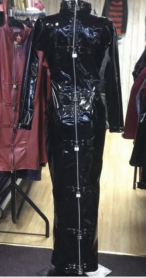 Misfitz black PVC lockable hobble dress, two way zip back. SIZE 24. TV ...