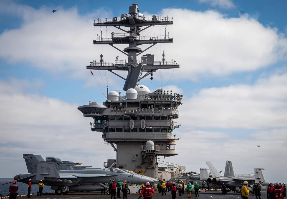 1 /350 island structure of the US Nimitz-class aircraft carrier ...