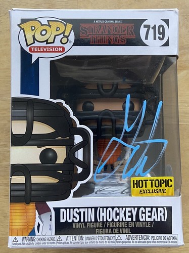 Gaten Matarazzo SIGNED Dustin Hot Topic Exclusive Hockey Funko Pop 719 ...