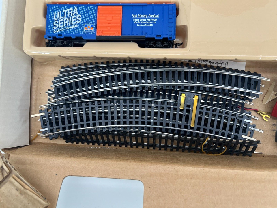 Model Power #800337 Loctite/Permatex HO Scale Electric Train Set L/N ...