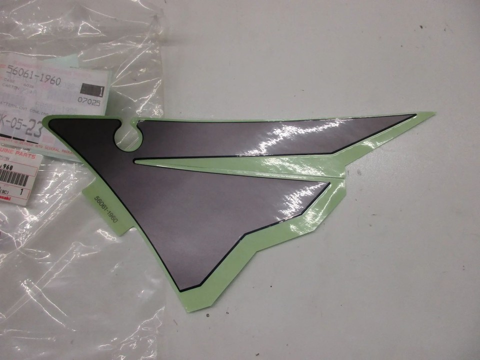 Aufkleber Verkleidung A1686 Kawasaki KLE 500 A Emblem 56061-1960 Dekor ...