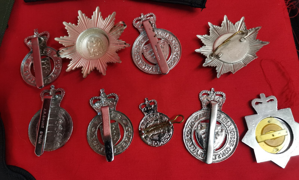 20x Job Lot OBSOLETE Police Memorabilia Helmet Plate Cap Badges ...
