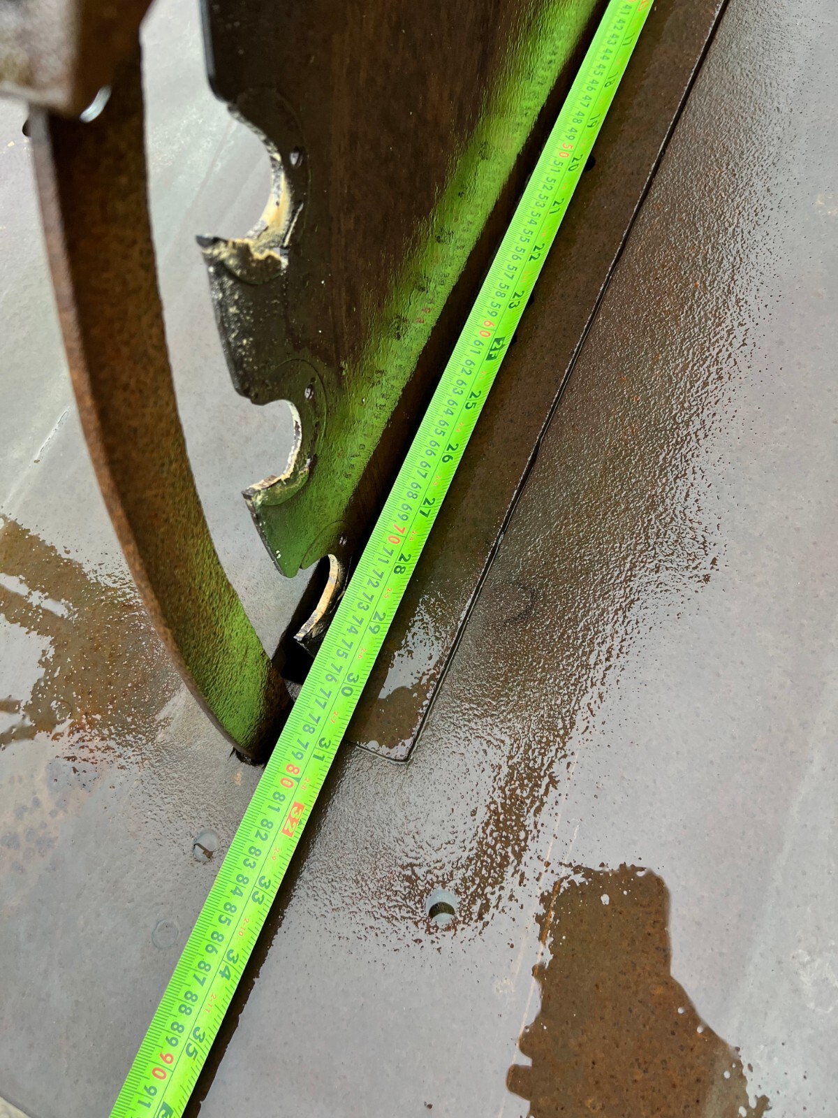 #B1645 Large tractor mounted PTO forestry / sleeper ripping sawbench ...