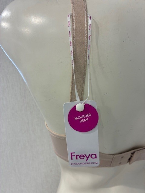 Freya Off Beat UK 32FF Wired Demi Moulded Smooth Tshirt Beige Bra | eBay