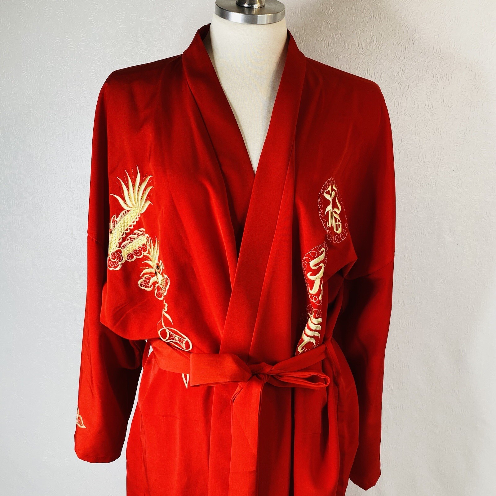 Bright Red Silk Long Kimono Robe sz XL with Gold Embroidered Dragon ...