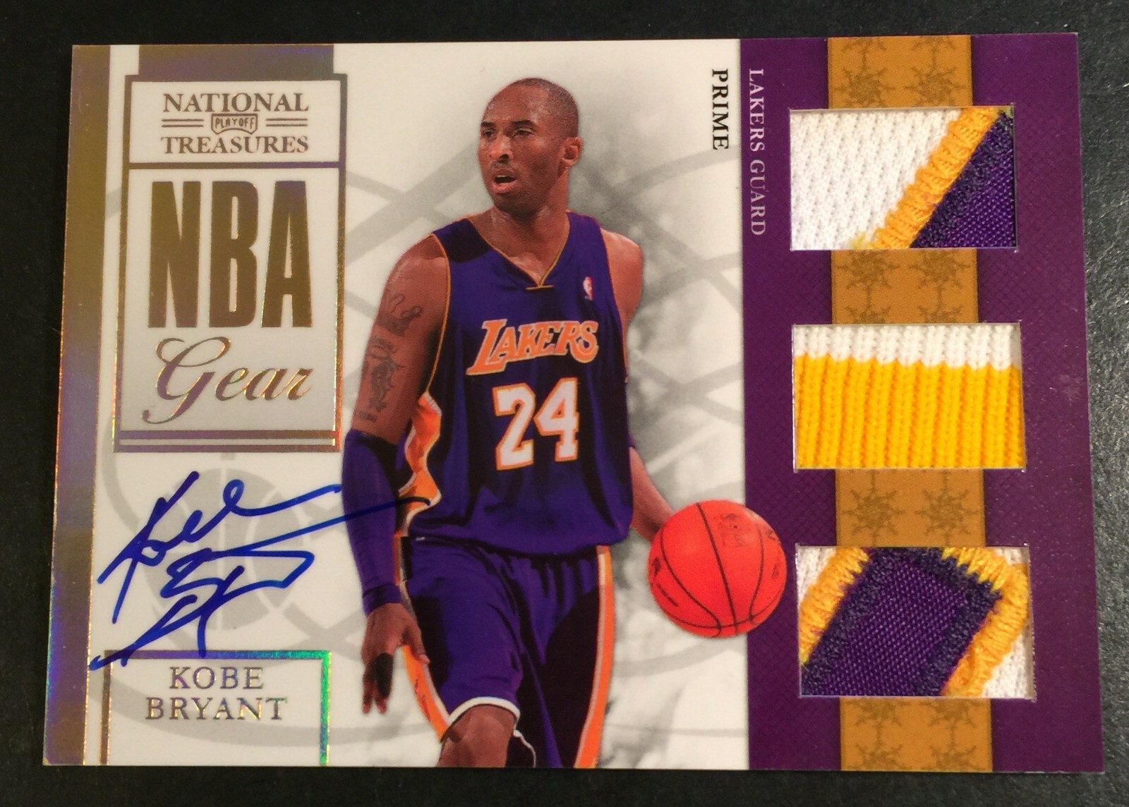 2010 KOBE BRYANT NATIONAL TREASURES NBA GEAR 3 PATCH COLOR AUTO 05/10 ...