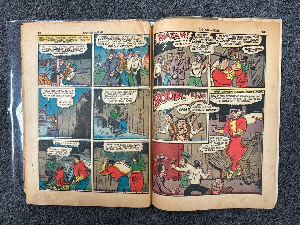 CAPTAIN MARVEL ADVENTURES #21 - 1943 HITLER/NAZI COVER Fawcett ...
