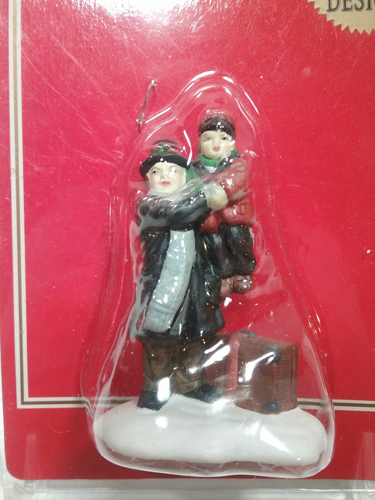 5 Dickens Collectables Resin Village Accessories | eBay