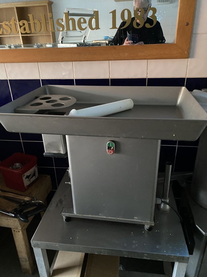Commercial Meat Mincer Butcher Grinder Heavy Duty, Size 32 Stainless ...