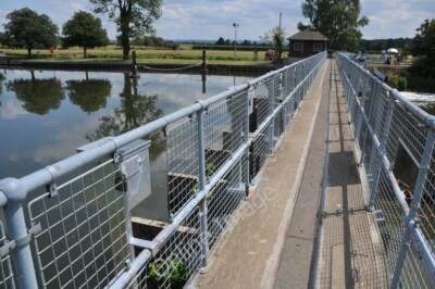 Photo 6x4 Footbridge over the weir at Wittenham Little Wittenham ...