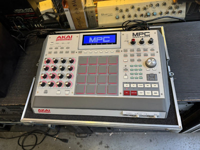 AKAI MPC RENAISSANCE USB controller pads, drum with case ,MINT ARMENS ...