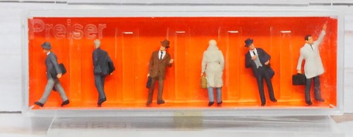 Preiser Mini-Figures 10381, Businessmen with Briefcase, HO Scale | eBay