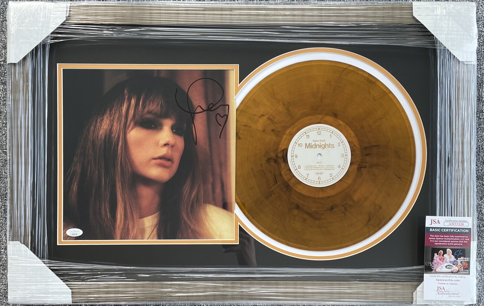 Taylor Swift Autographed Memorabilia | Signed Photo, Jersey ...