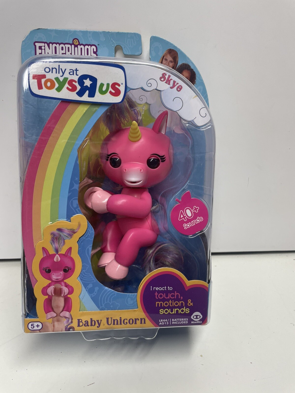 Fingerlings Skye Baby Unicorn Pet (Toys R Us Exclusive) NEW Pink Toy | eBay