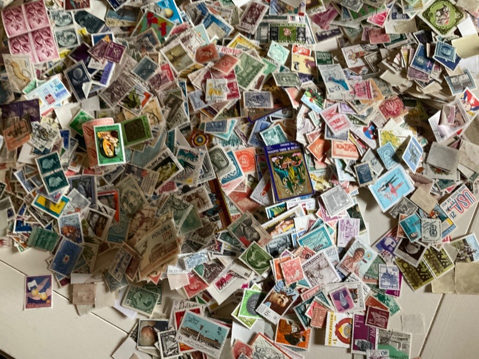 World Stamps off paper vintage to modern - 10,000 picked at random | eBay