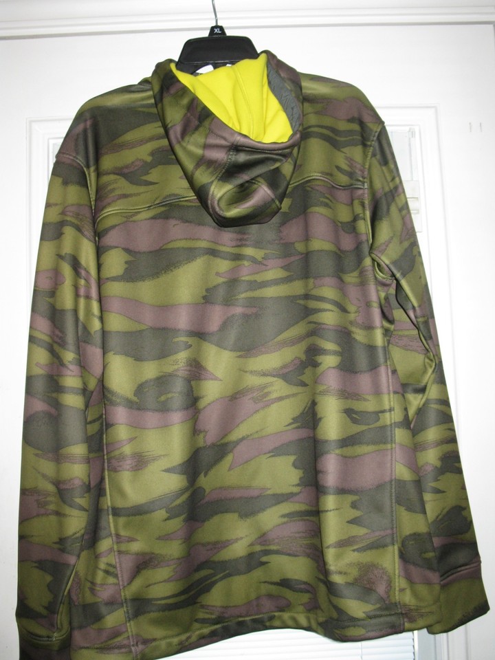Patagonia Hoodie Men's Lrg Camo Full Zip lined Common Threads ...