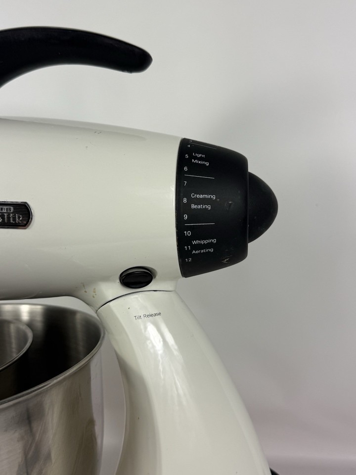 Sunbeam Mixmaster Heritage Series White Countertop Stand Mixer 2347 ...