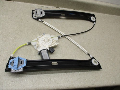 2217200246 08 to 13 Mercedes S63 S65 AMG Right Front Door Window ...