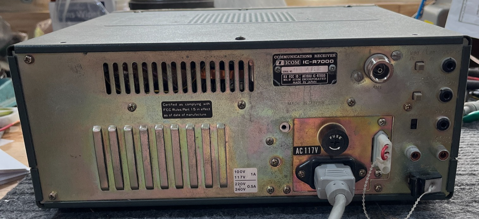 ICOM IC-R7000 HF, VHF, UHF Wide Band Communication Receiver | eBay