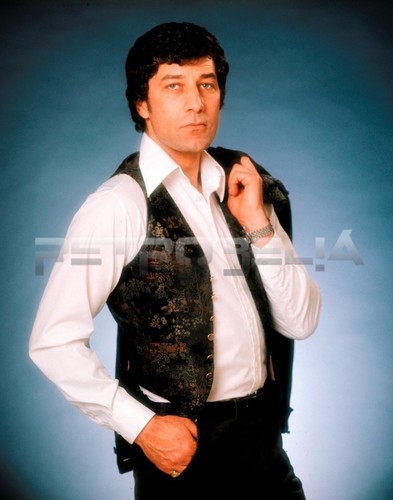 Gareth Hunt as Gambit “The New Avengers” 10 x 8 Photograph | eBay