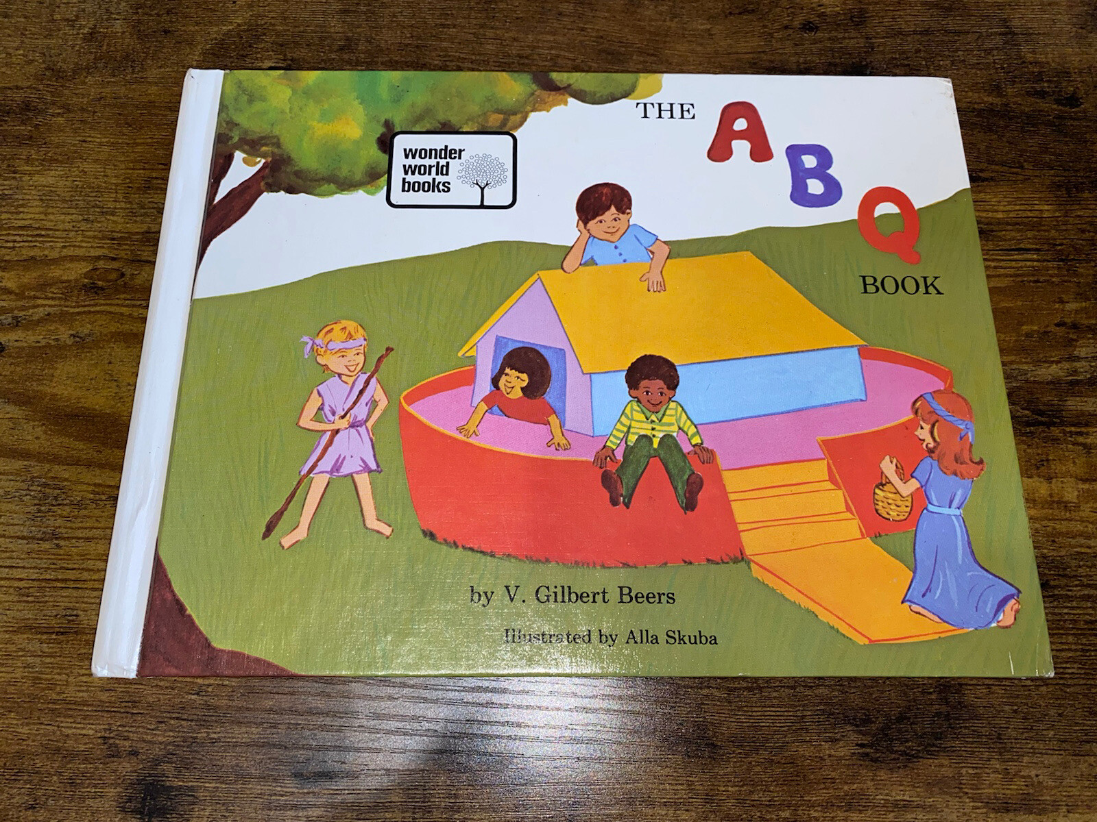 Vintage 1973 Wonder World Books The ABQ Ask A Bible Question Hardcover ...