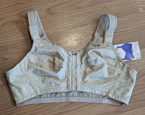 NWT Comfort Choice Posture Support Bra Wireless Front-Closure Beige 27 ...