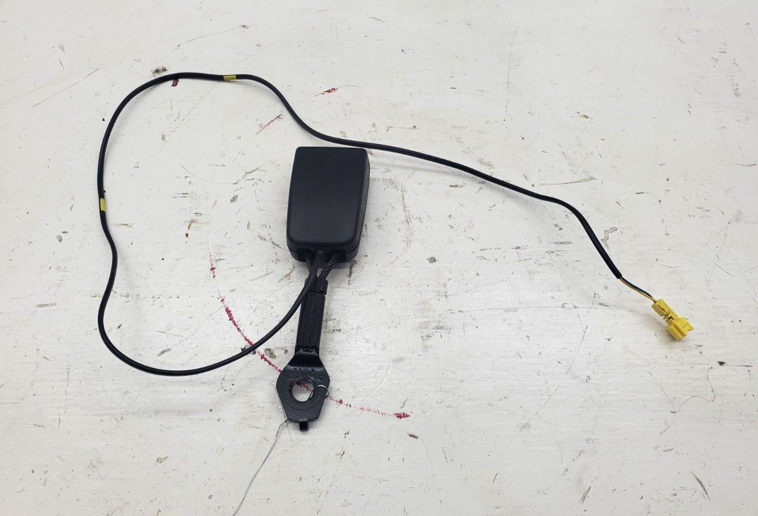 2012-2014 MERCEDES C300 OEM RIGHT FRONT SIDE SEAT BELT BUCKLE ...