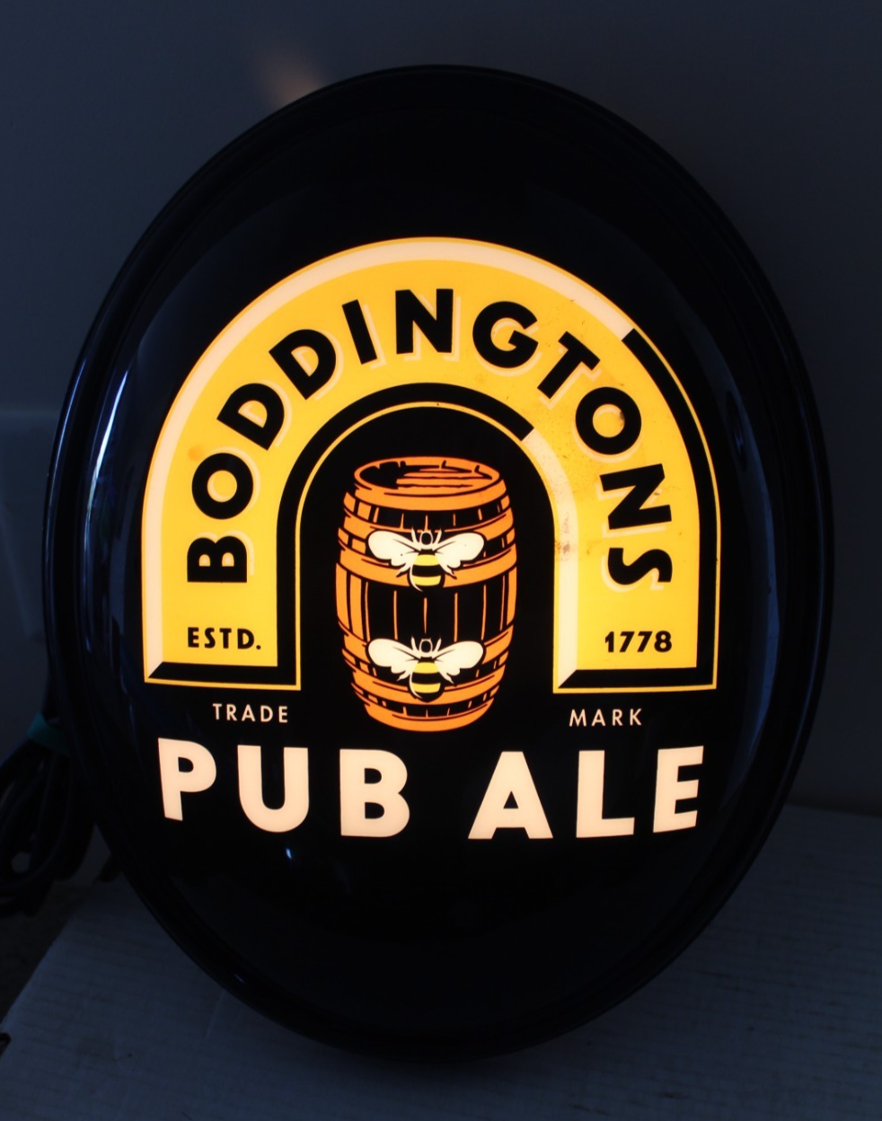 BODDINGTONS BITTER Light Up Plastic Bar Sign Logo Pub Beer Lager Man ...