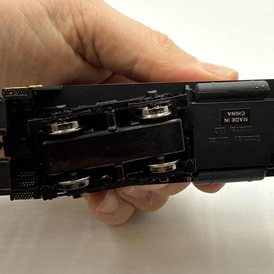 Ho scale Broadway Limited Imports BLI SW7 Phase 2 PRR #9392 Paragon 2 ...