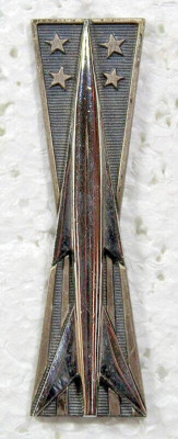 US Air Force Basic Missile Maintenance Large Shiny Insignia Badge Pin ...