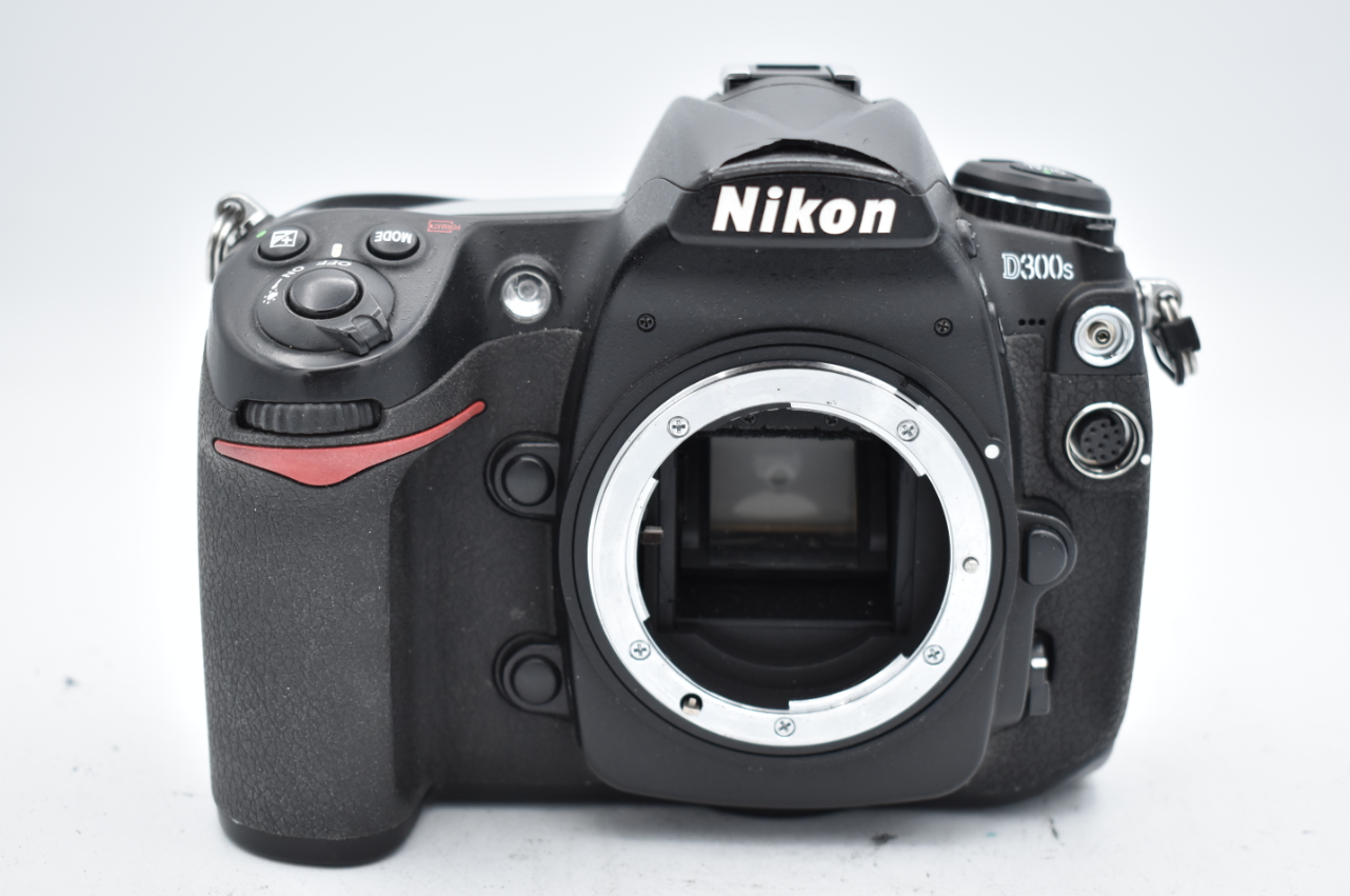 Nikon D300S Digital SLR Camera Body {12.3MP} (For Parts/Repair) | eBay