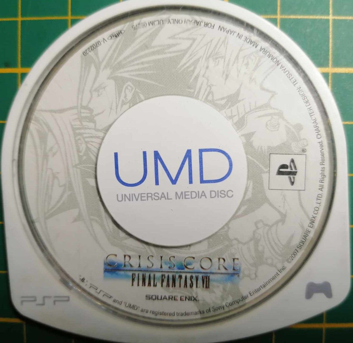 Crisis Core: Final Fantasy VII PSP - Prix - Photo - Présentation