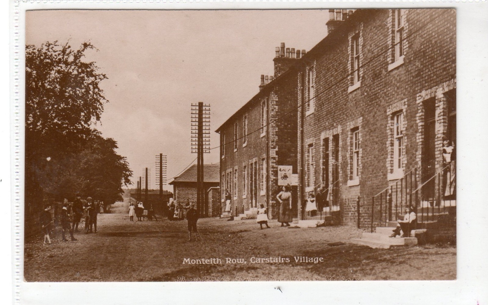 MONTEITH ROW, CARSTAIRS VILLAGE: Lanarkshire postcard (C18473) | eBay
