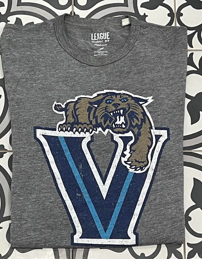 University of Villanova Wildcats League SOFT Gray Retro t shirt Size ...