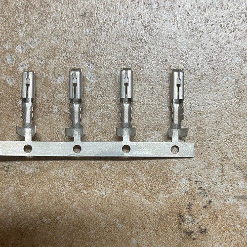 (2500 Bulk Reel) Delphi 15324339 Automotive Connectors Female 12-14 AWG ...