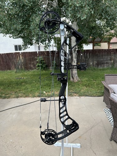 PRIME Nexus 2 RH Compound Bow 40lb Max Adjustable Draw | eBay