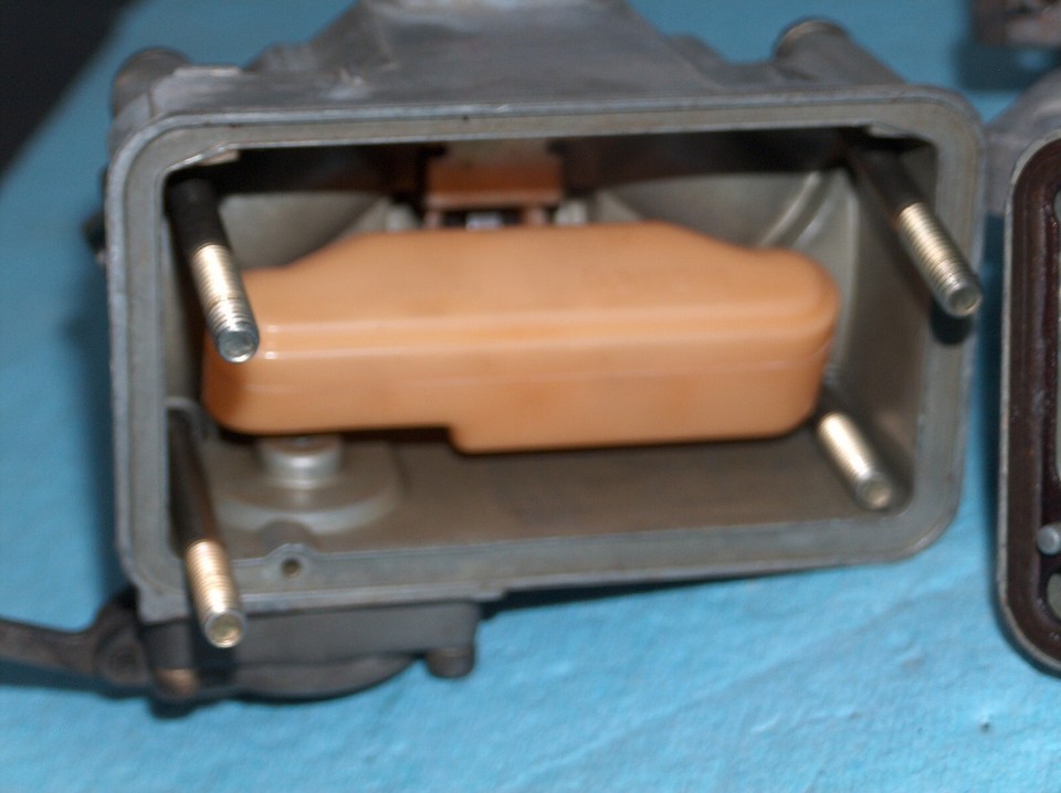 Holley 850 cfm Double Pumper 4 Barrel Carburetor Milled Choke 4781 Carb ...