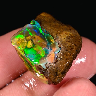 Natural Ethiopian Opal Rough Specimen opal,Crystal Welo Fire opal rough ...