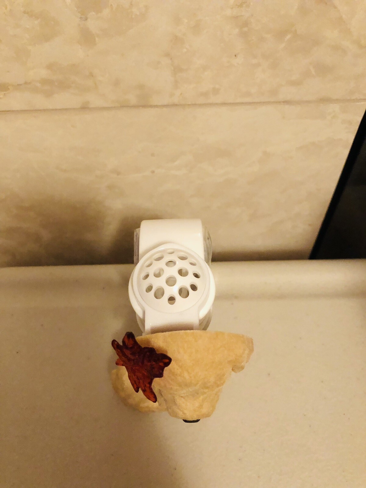 Bath & Body Works Autumn Dog Wallflower Plug-In Yellow Pet Animal NEW ...