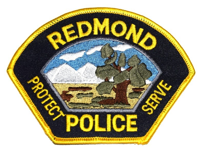 REDMOND OREGON OR Sheriff Police Patch MOUNTAINS CLOUDS LARGE OAK TREE ...
