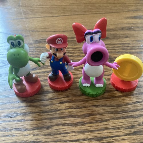 4 SUPER MARIO CHESS Pieces - Mario King, Yoshi Knight, Birdo Knight ...