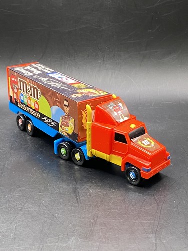 M&M's 18-Wheeler Race Car Hauler, NASCAR 2007 Collectible #38 David ...