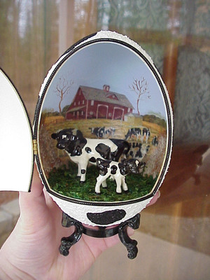 Real Rhea Egg Holstein Dairy Farm Cow Calf Collectible Hagen Renaker ...