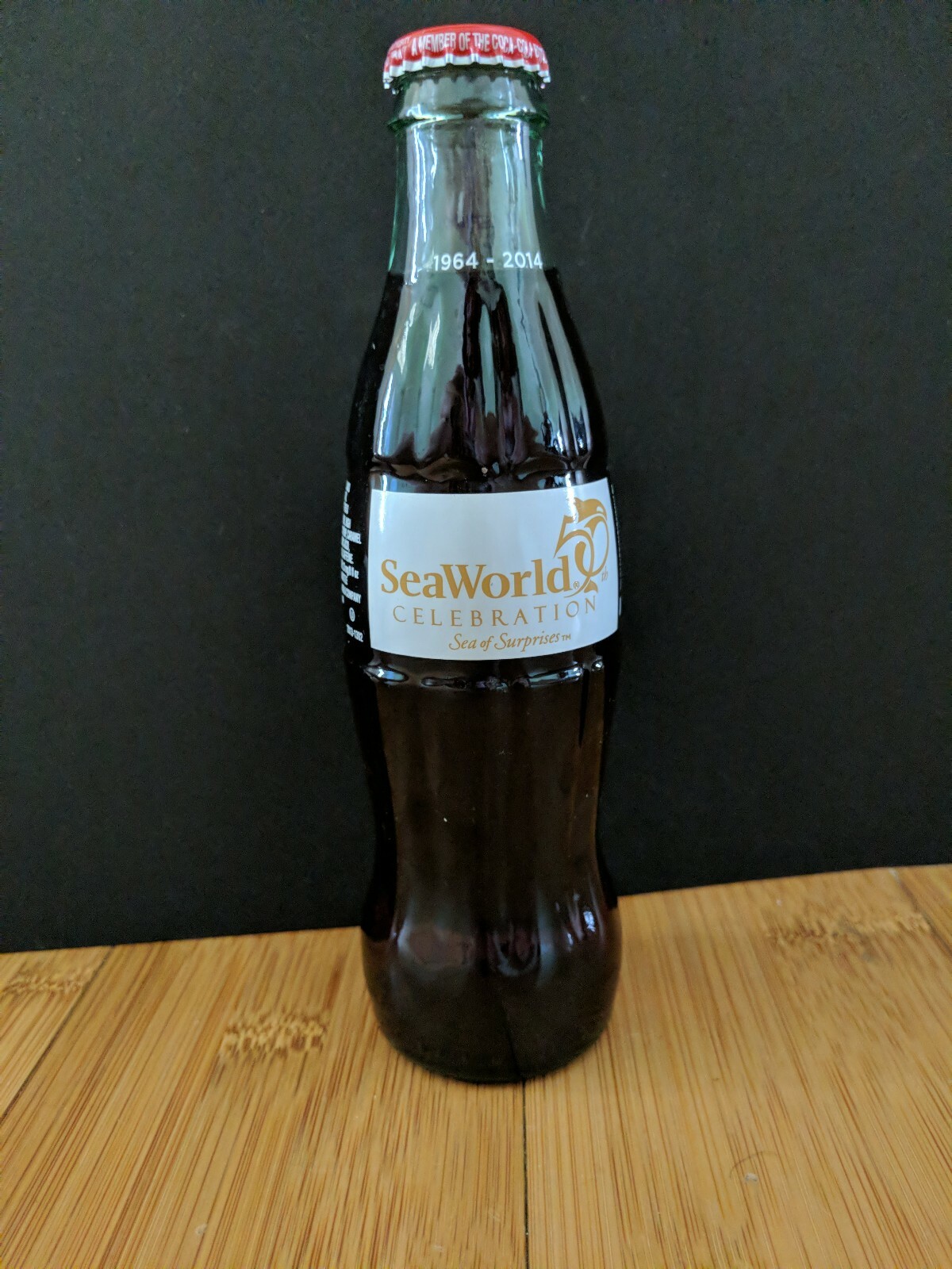 2014 SEAWORLD 50TH CELEBRATION SEA OF SURPRISES 8 OUNCE GLASS COCA COLA ...