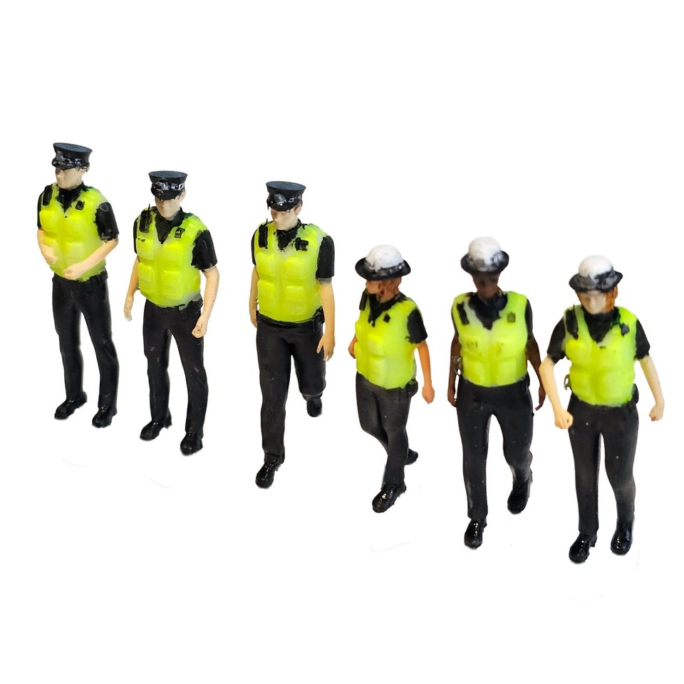 FG36 Modern Police Officer Figures (x6) unpainted OO scale | eBay UK