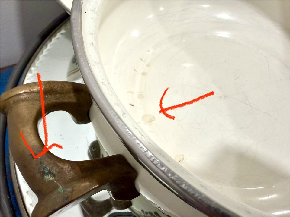 Charming Vintage ASTA Enamel Cookware Pot with Lid in Floral Pattern ...