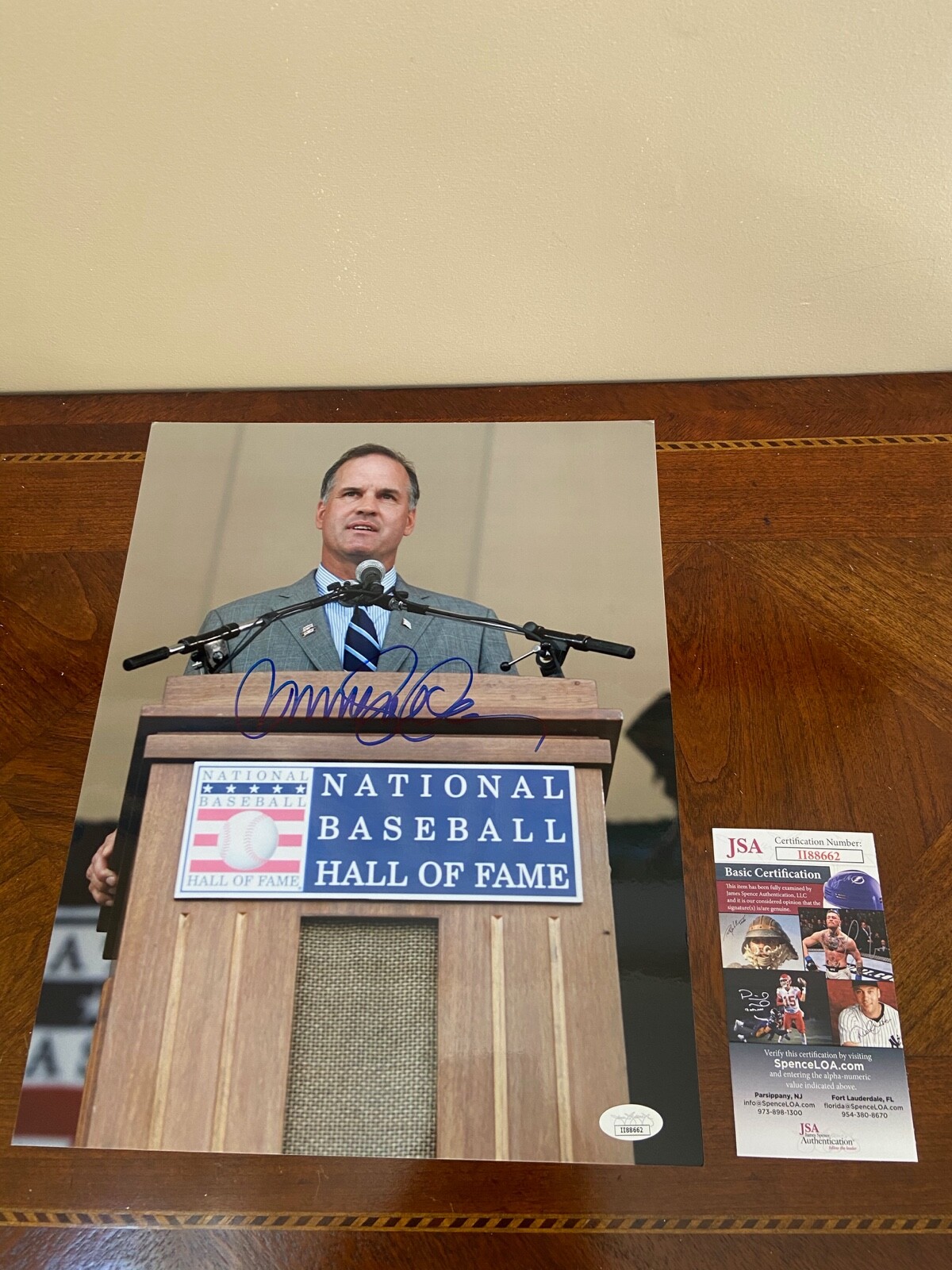 Ryne Sandberg Autographed Memorabilia | Signed Photo, Jersey ...