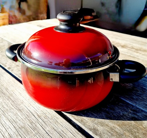 Red & Black Enamel Pot / Saucepan Non Stick Teflon Vitroceramic Steel ...