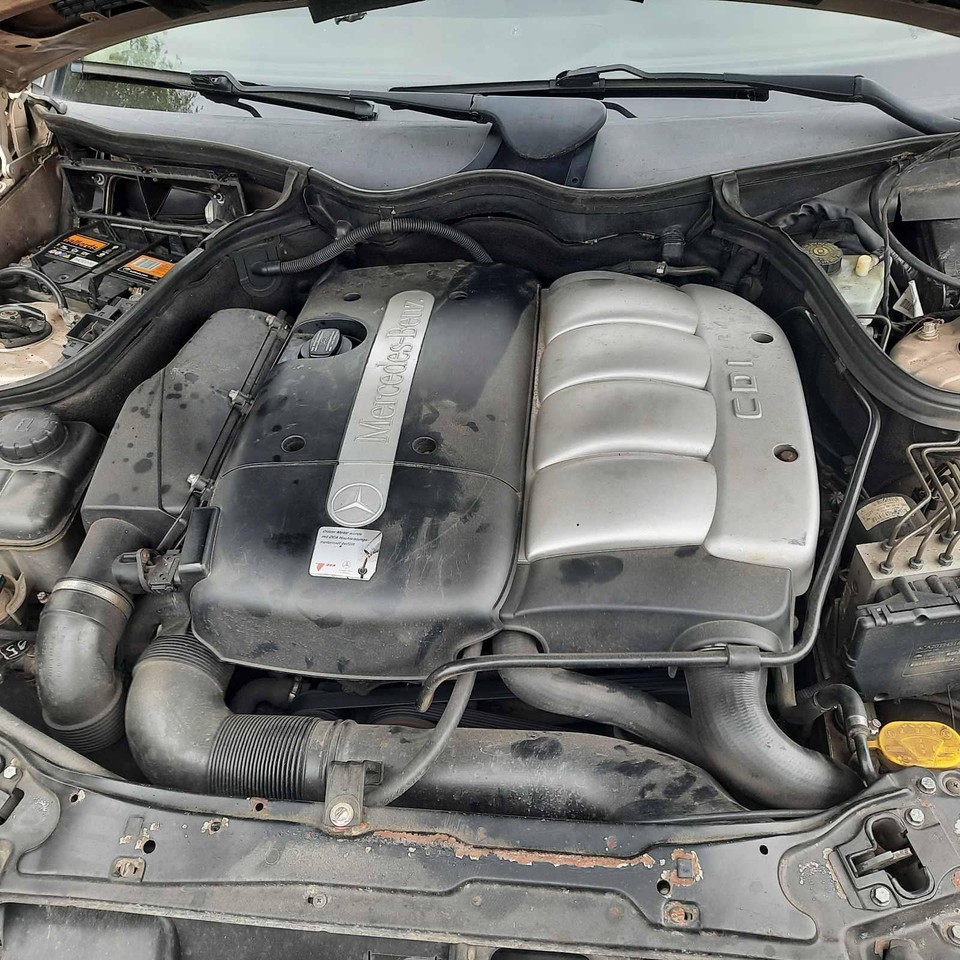 Mercedes-Benz C-CLASS 2000 Steering knuckle - front left side 2090 ...