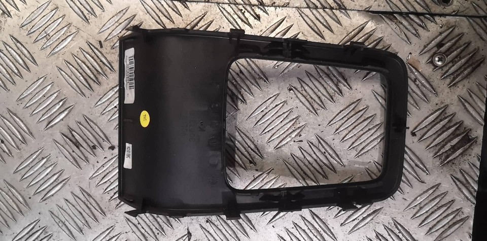 VOLVO V70 II SW Schalthebel Kunststoffabdeckung 30672191 2008 17848481 ...